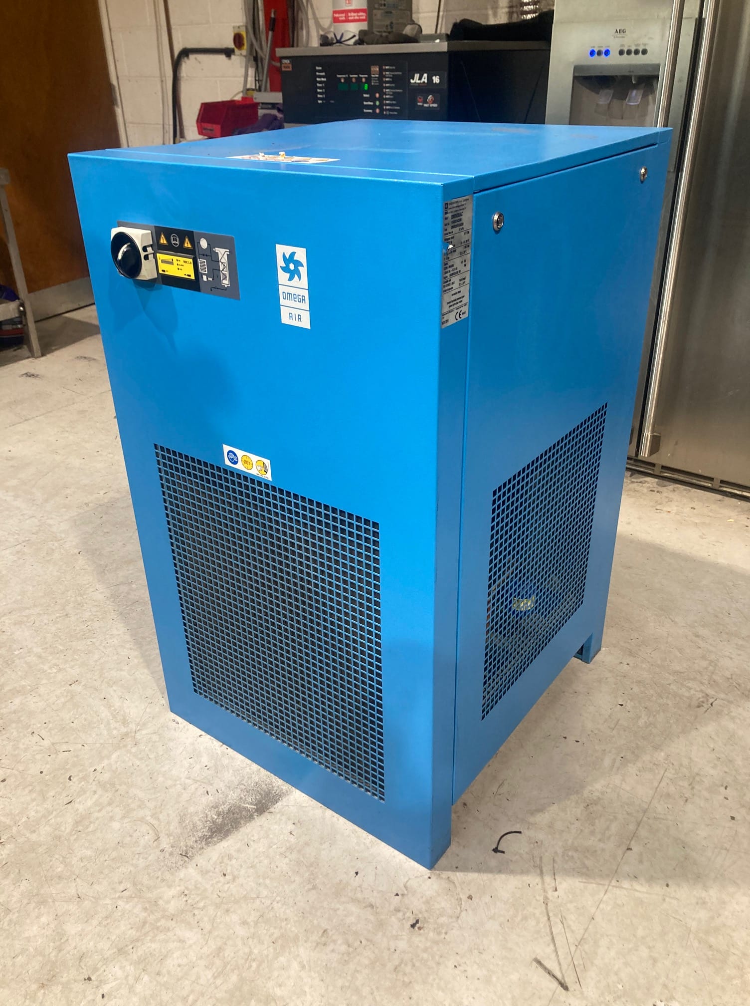 OMEGA OMD920 Refrigerant air dryer 540cfm 230volt - Air Supply UK