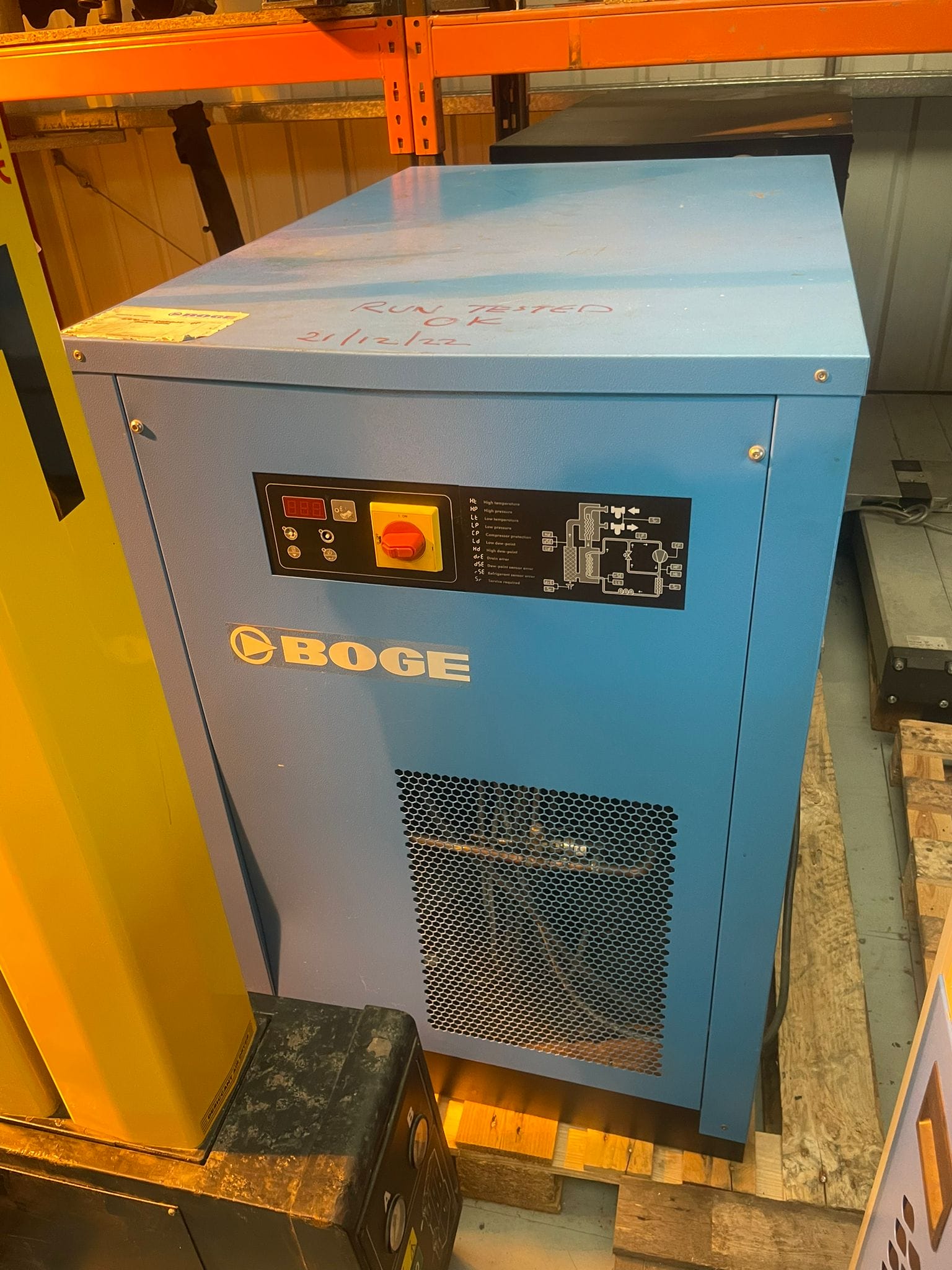 COMPAIR DS120 refrigerant air dryer 423 cfm - Air Supply UK