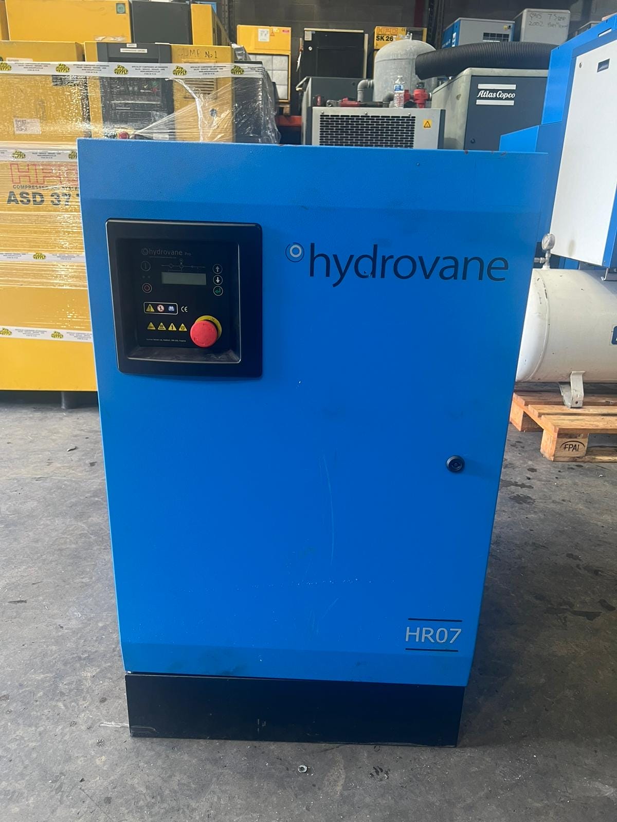Hydrovane HR07 7.5Kw Complete with onboard Air Dryer and Filteration ...
